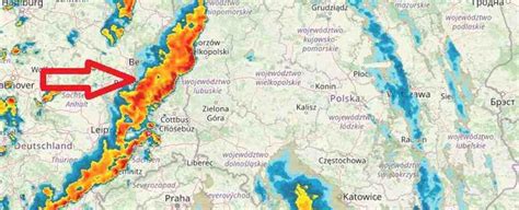 Front Burzowy Wkroczy Z Zachodu Burze W Polsce Nios Silny Wiatr