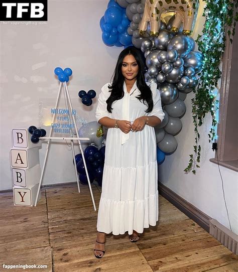 Afshan Azad Nude The Fappening Photo 2040728 FappeningBook