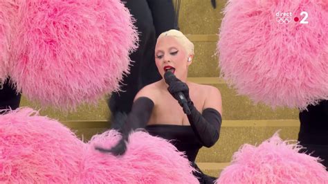 VIDEO Lady Gaga Chante Mon Truc En Plumes De Zizi Jeanmaire Au