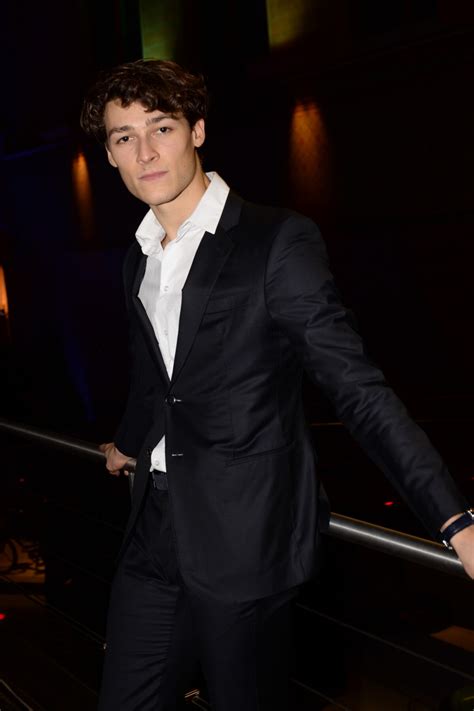 Photo Exclusif Le Danseur Toile Hugo Marchand Soir E De