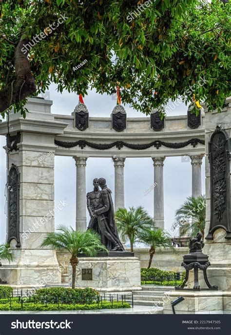 53 Guayaquil La Rotonda Images Stock Photos Vectors Shutterstock