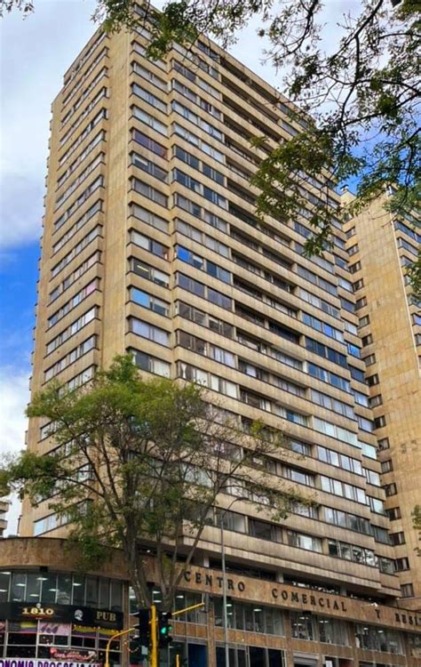 Nosotros Centro Comercial Y Residencial Barichara