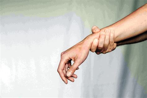 Cuánto tiempo tarda en curarse un esguince de muñeca Fisioterapia