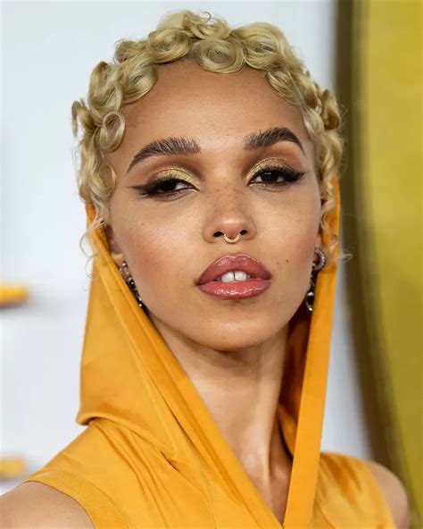 A Guide To Facial Piercings As Seen On Your Favorite Celebs