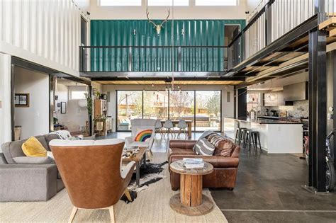 21 Stunning Homes Made Out Of Shipping Containers Loveinc