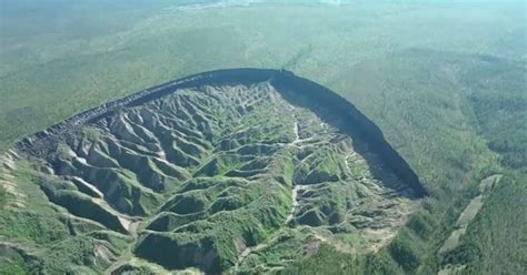 Le Plus Grand Trou De Perg Lisol Au Monde En Extr Me Orient Russe Fond
