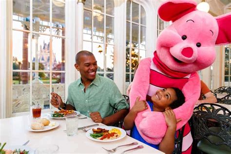 Tips And Tricks For The Best Character Dining At Walt Disney World