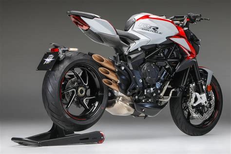 MV AGUSTA BRUTALE Y DRAGSTER 800 RR 2020 Moto Revista CR