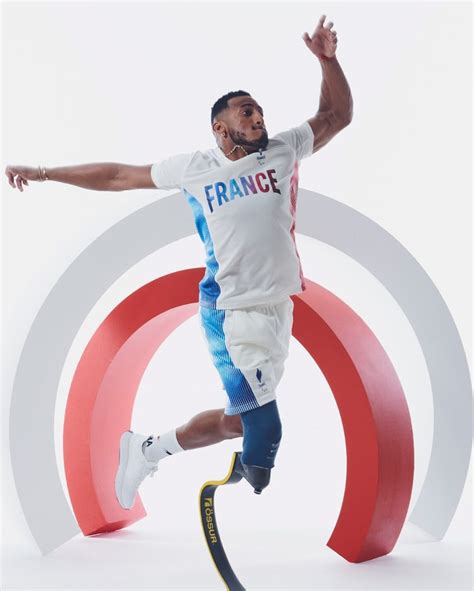 JO 2024 Le Coq Sportif et Stéphane Ashpool dévoilent les tenues de l