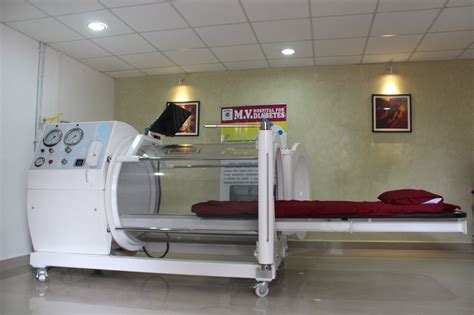 India Affordable Hyperbaric Oxygen Therapy Chamber For Diabetic Foot