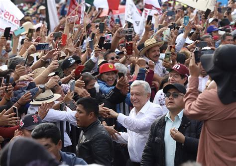Duelo De Marchas Una Trivial Controversia Aristegui Noticias