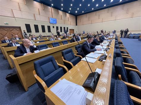 Počela posebna sjednica Narodne skupštine Srpske