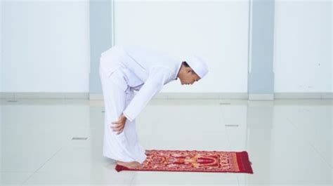 Tata Cara Sholat Hajat Lengkap Bacaan Doa Setelahnya Okezone Muslim