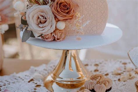 Incredible Wedding Cake Ideas From Uk Wedding Cake Makers Uk