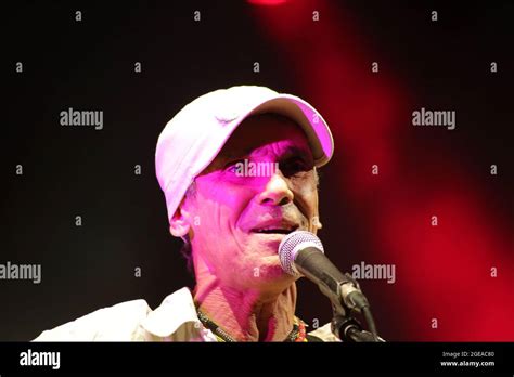Juli Genua Italien Manu Chao Und Seine Musiker Spielen