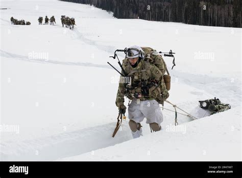 U S Army Paratroopers Assigned To The 3rd Battalion 509th Parachute