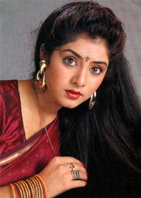 Divya Bharti Beautiful Girl In India Beautiful Women Amazing Women