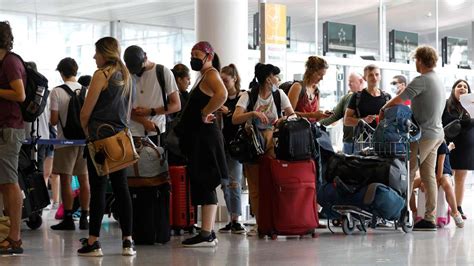 Streik legt Flughafen München lahm Passagiere genervt Niemand hat