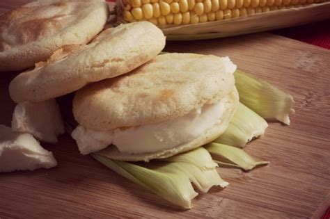 Receta De Arepas Con Queso Receta CocinaDelirante