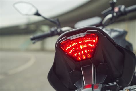 Yamaha Mt Prueba Moto Naked Para El Carnet A Que Acierta Con