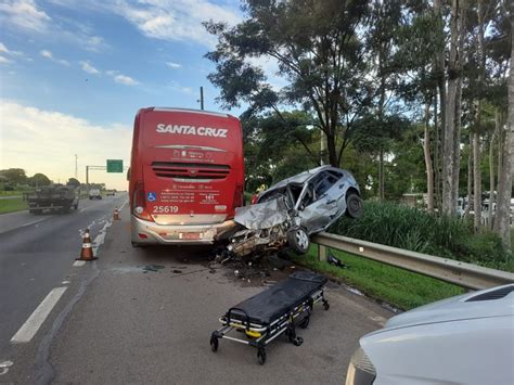 Motorista Fica Gravemente Ferido Ao Colidir Violentamente Contra