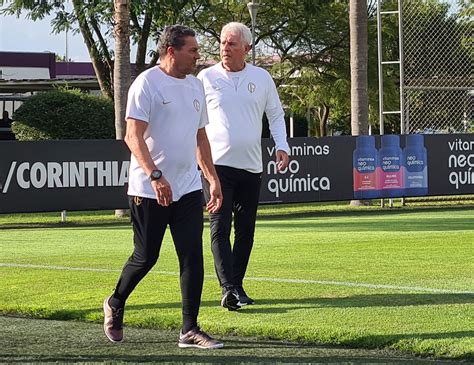 Corinthians Se Reapresenta Mais De Dez Jogadores Da Base Luxa
