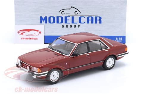 Modelcar Group 1 18 Ford Granada MK II 2 8 Ghia 建設年 1982 暗赤色 メタリック