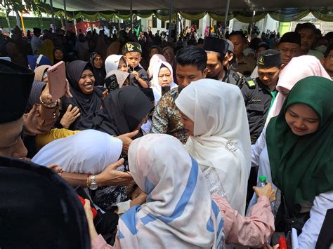 Khofifah Klaim Produksi Beras Dan Daging Sapi Di Jatim Tertinggi Se