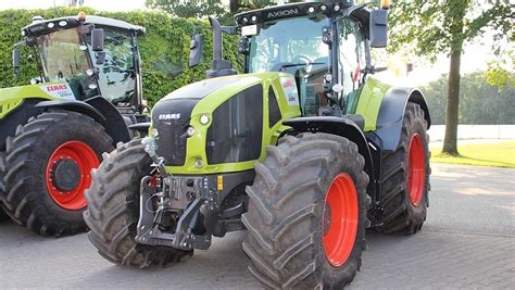 Claas To Build Monster 445hp Axion Tractor Farmers Weekly