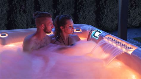 Hot Tub Date Night 6 Ideas For Valentines Day Wellis New England