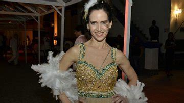 Musa Dos Anos 90 Ingra Liberato Curte O Carnaval No Rio