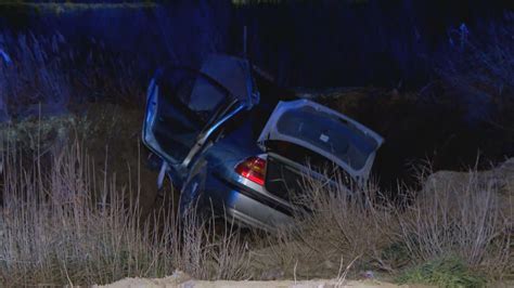Un herido en un accidente de tráfico en El Burgo de Ebro al salirse de