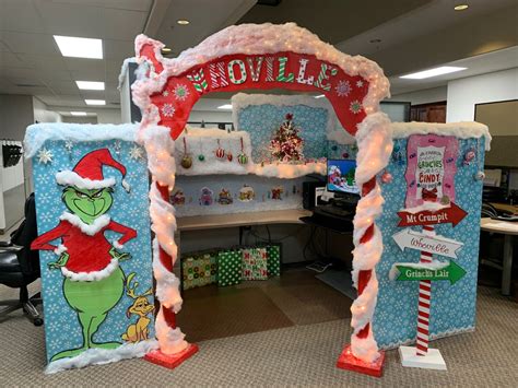 Holiday Office Decor Whoville Christmas Decorations Christmas Desk
