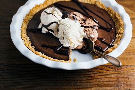 Hot Fudge Brownie Sundae Pie Hummingbird High
