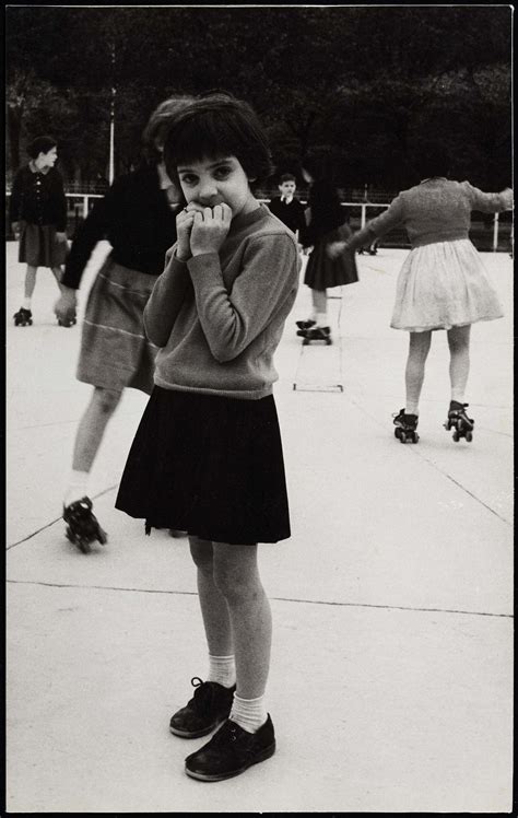Alberto Schommer La niña tímida The Shy Girl