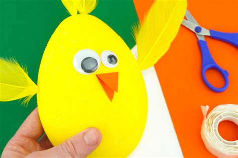 Poussin 3D dans une assiette Activités manuelles Pâques 10 Doigts