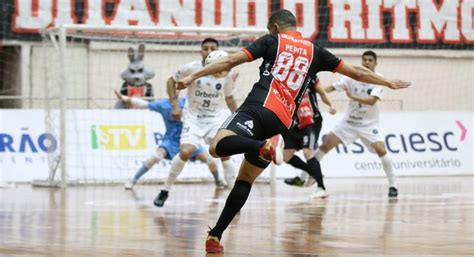 JEC Futsal enfrenta o Tubarão pelo returno do estadual