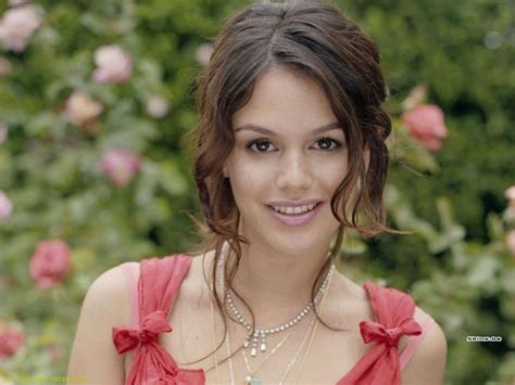 Pictures Of Isabella Soprano