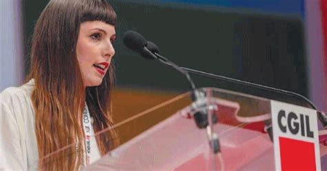 Quotidiano Libero On Twitter Gli Studenti Accampati Contro Il Caro