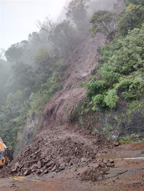 Imagens Mostram Deslizamento Na Serra Do Rio Do Rastro Portal Litoral Sul