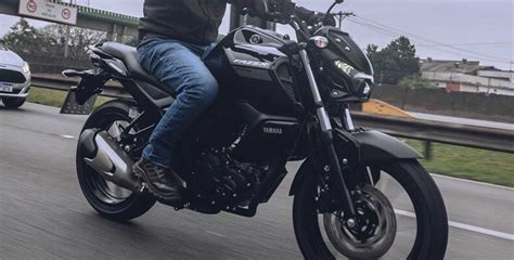Yamaha Fazer Fz Chega Visual Esportivo E Mais Equipada Por R