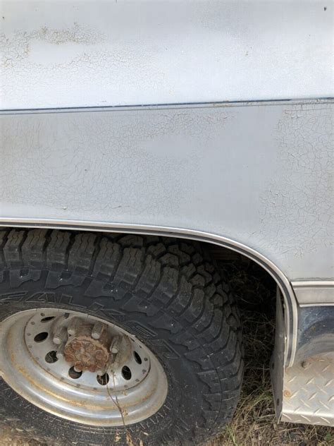 Chevrolet Suburban Barn Finds
