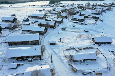 Premium Photo Kimzha Village Top View Winter Landscape Russian North