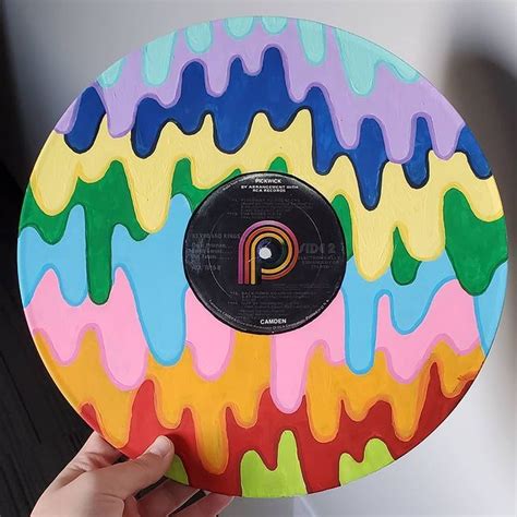 Vinyl Record Painting Ideas Vinyl Record Crafts Old Vinyl Records