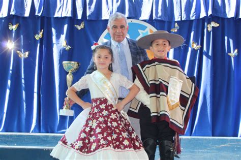 Premiaci N Estudiantes Destacados Tdg La Granja Red