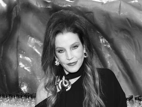 Morre Lisa Marie Presley única filha de Elvis Presley aos 54 anos
