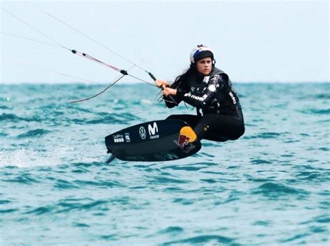 Gisela Pulido 11 Veces Campeona Del Mundo De Kitesurf Vive En Tarifa