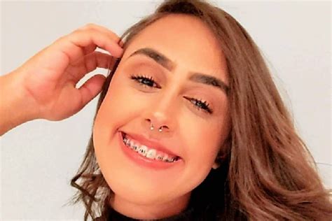 Fam Lia Doa Rg Os Da Jovem De Anos Que Faleceu No Hospital