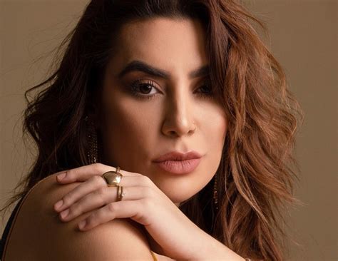 Naiara Azevedo Sobre Vida Sexual Meu Pai Ensinou Que Se Eu Sentasse