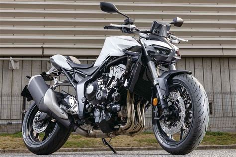 ホンダCB1000 ホーネットCB1000Rの違いを徹底考察 国産ストリートファイターの魅力に迫る webオートバイ
